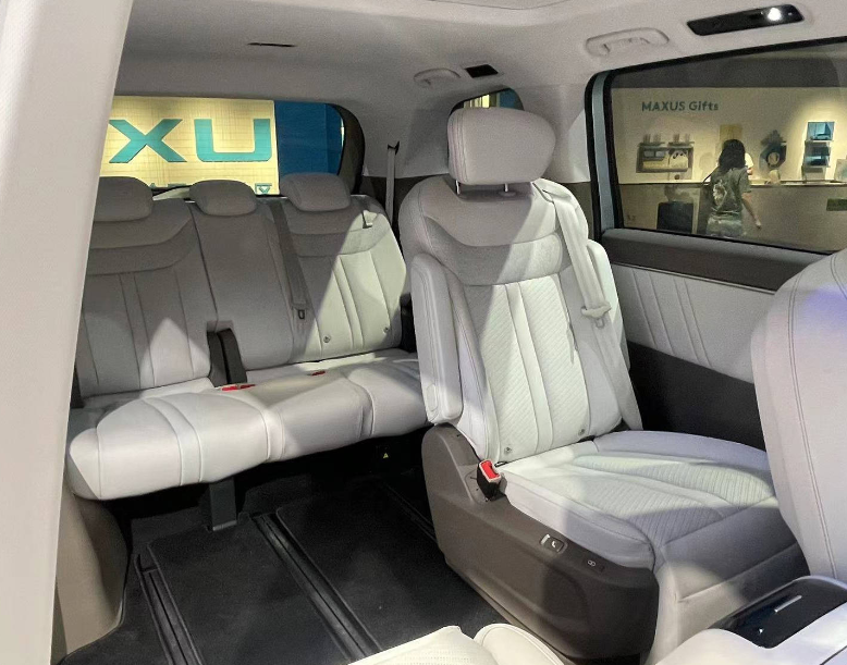 上汽大通MAXUS大家7亮相成都车展，预售价15.98万元起 - 汽车投诉网