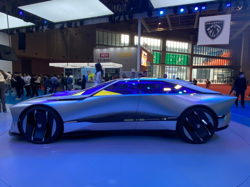 聚焦2023上海车展：概念先行！多款概念车亮相上海车展！_汽车网评