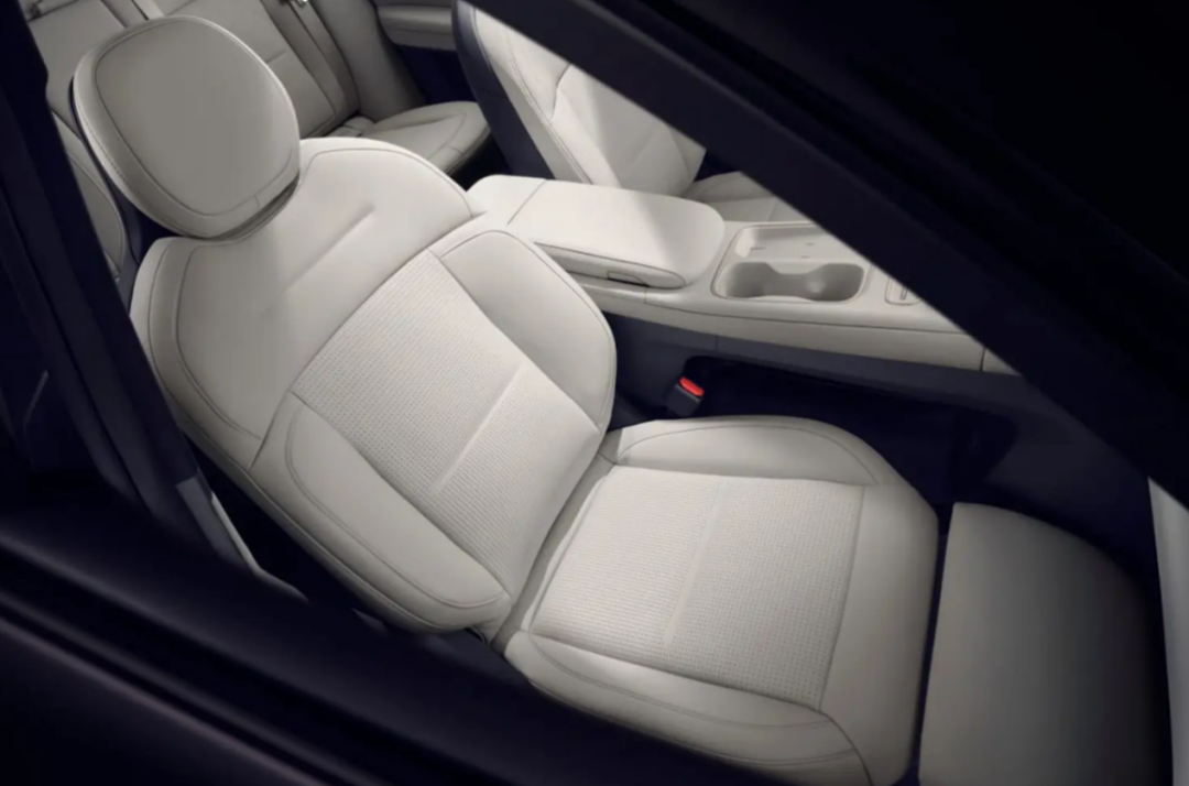 试过理想L7，青睐过蔚来ES6，为何我最后选择了智己LS7？