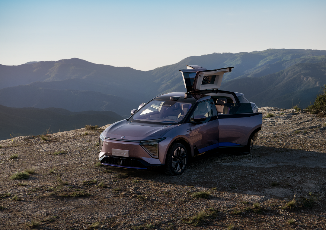 高合HiPhi Y内饰首曝，自带展翼门，将于7月15日全球发布_环球汽车网